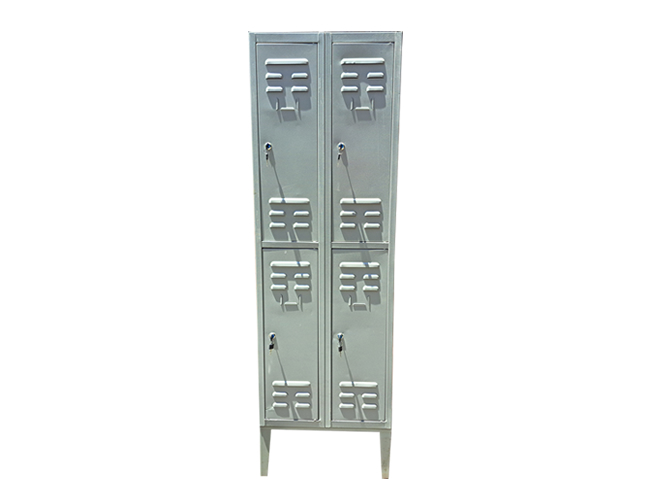 Locker 4 puertas / 2 columnas / Bash / Con Llave / Usado - Chileremates.cl